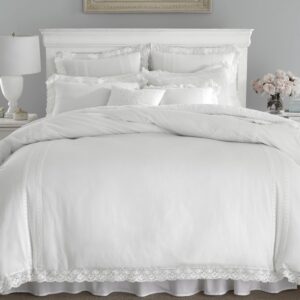 Laura Ashley - Queen Duvet Cover Set, Reversible Cotton Bedding with Matching Shams, Lightweight Home Decor for All Seasons (Annabella White, Queen)