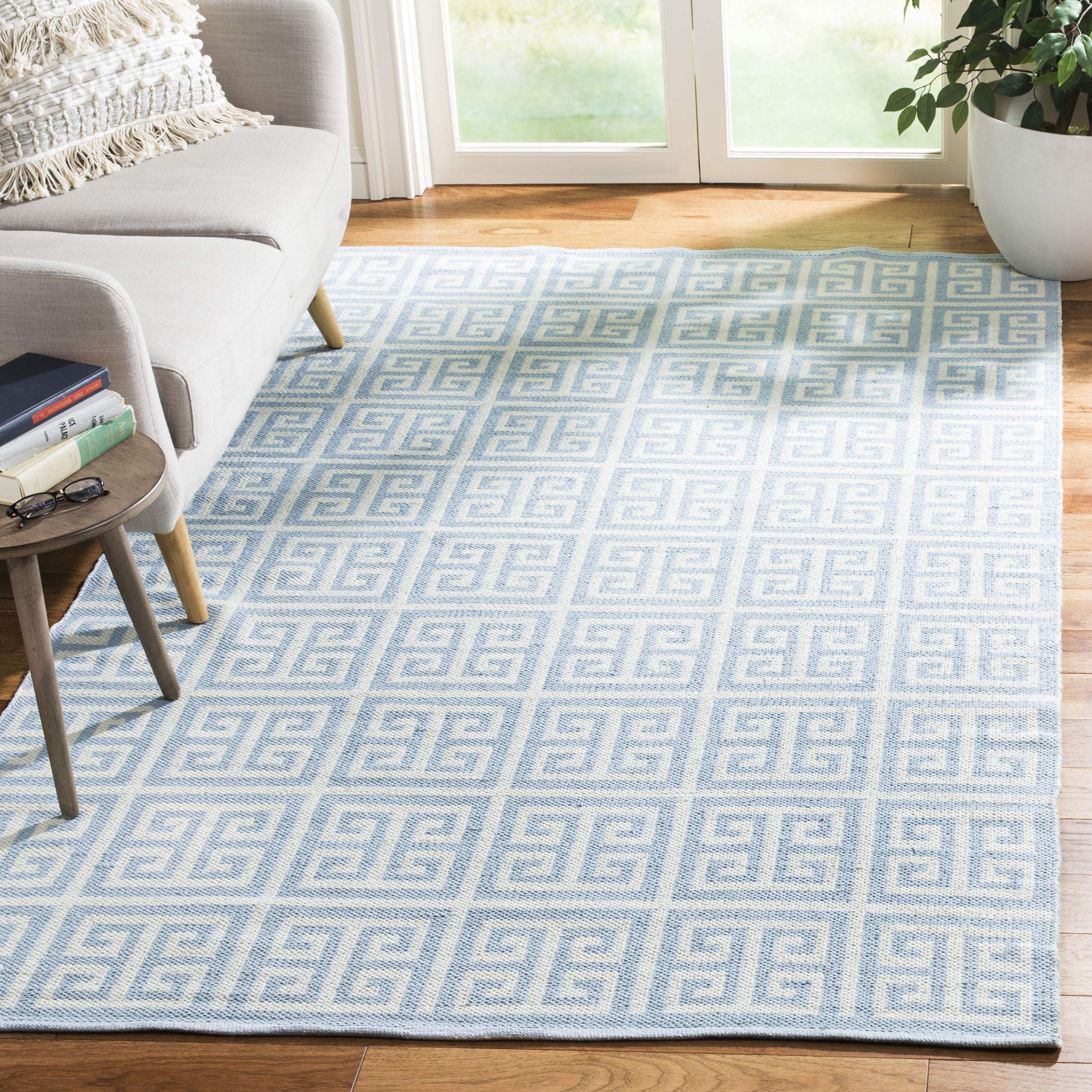 SAFAVIEH Montauk Collection Area Rug - 8' x 10', Light Blue & Ivory, Handmade Greek Key Cotton, Ideal for High Traffic Areas in Living Room, Bedroom (MTK724K)