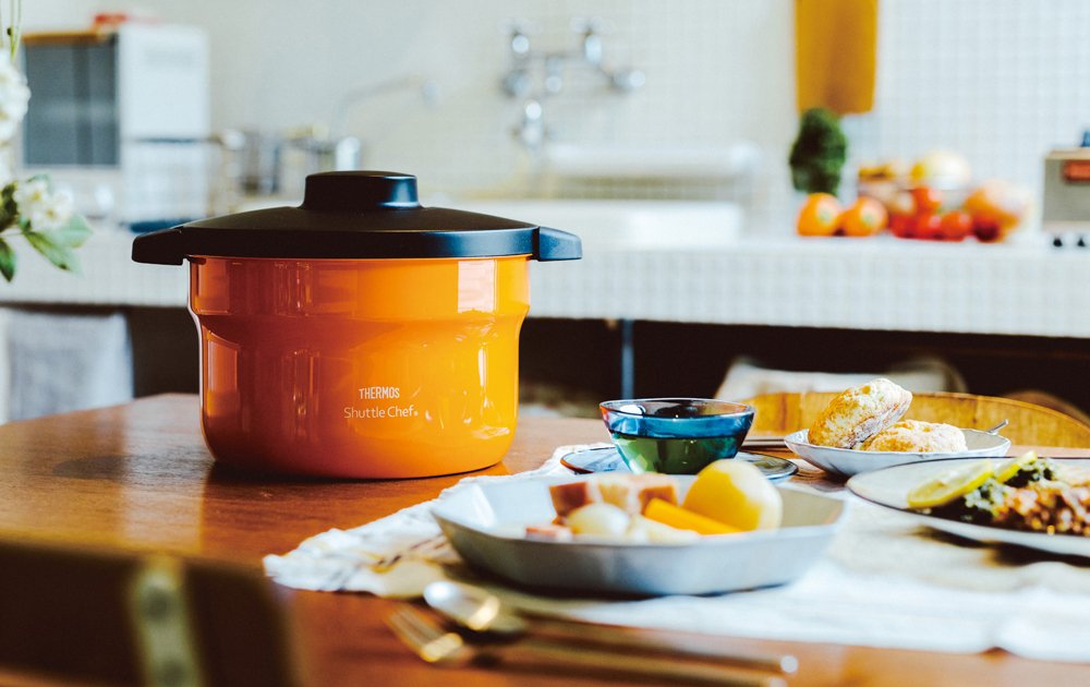 THERMOS Vacuum Warm Cooker"Shuttle Chef" KBJ-3000 OR (Orange)【Japan Domestic genuine products】