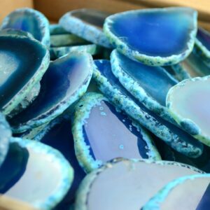 FHNP367 30 Pieces Agate Slices Stone Slab 2"-3" in Length for Wedding Name Cards Namecards Place Cards - Blue