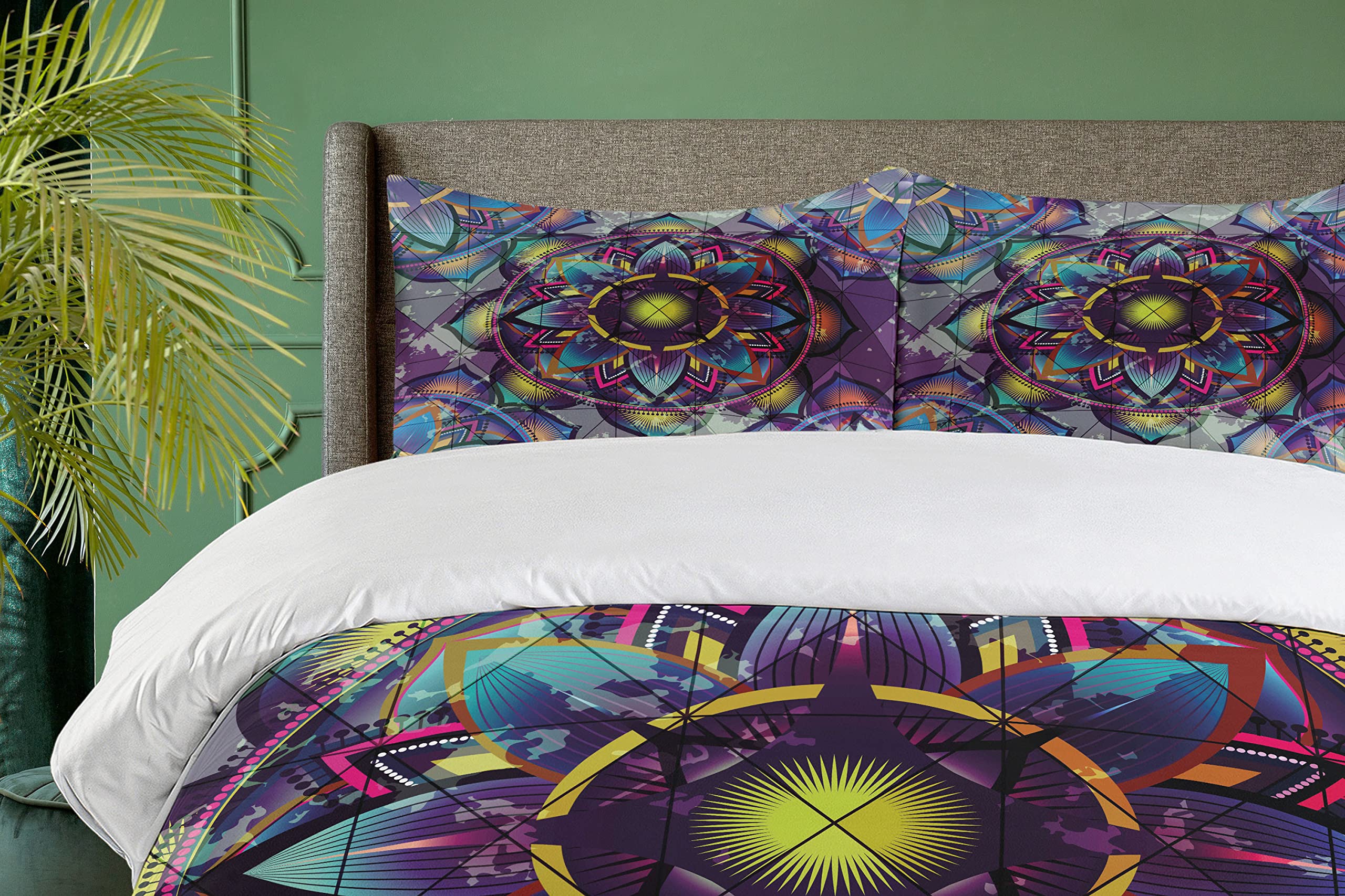 Ambesonne Lotus Duvet Cover Set, Psychedelic Surreal Geometry Mandala Background Futuristic Effects Print, Decorative 3 Piece Bedding Set with 2 Pillow Shams, King Size, Lilac Blue