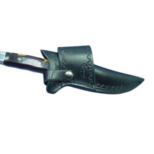 buck 124 cross draw knife sheath made out of buffalo hide leather.