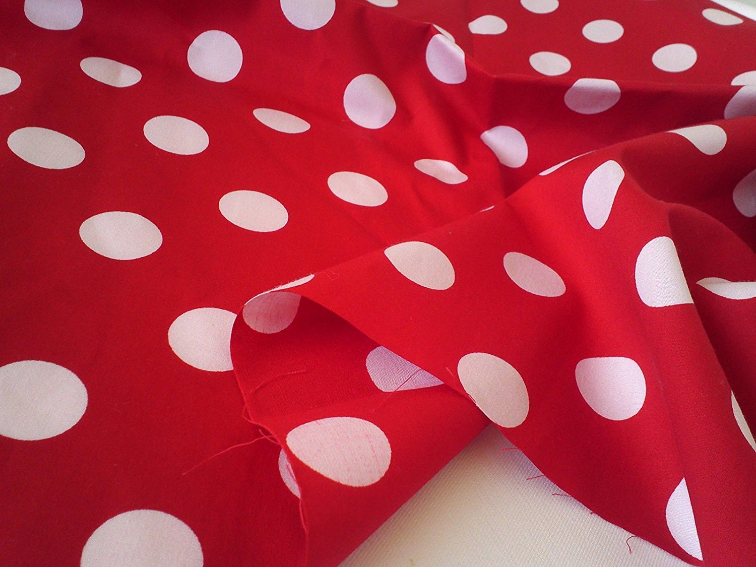 布人倶楽部（Fujin Club） Broad Polka-dot Print 日本製(Made in Japan) 42.5 inches (108 cm) Width (red, 59.1Inches)