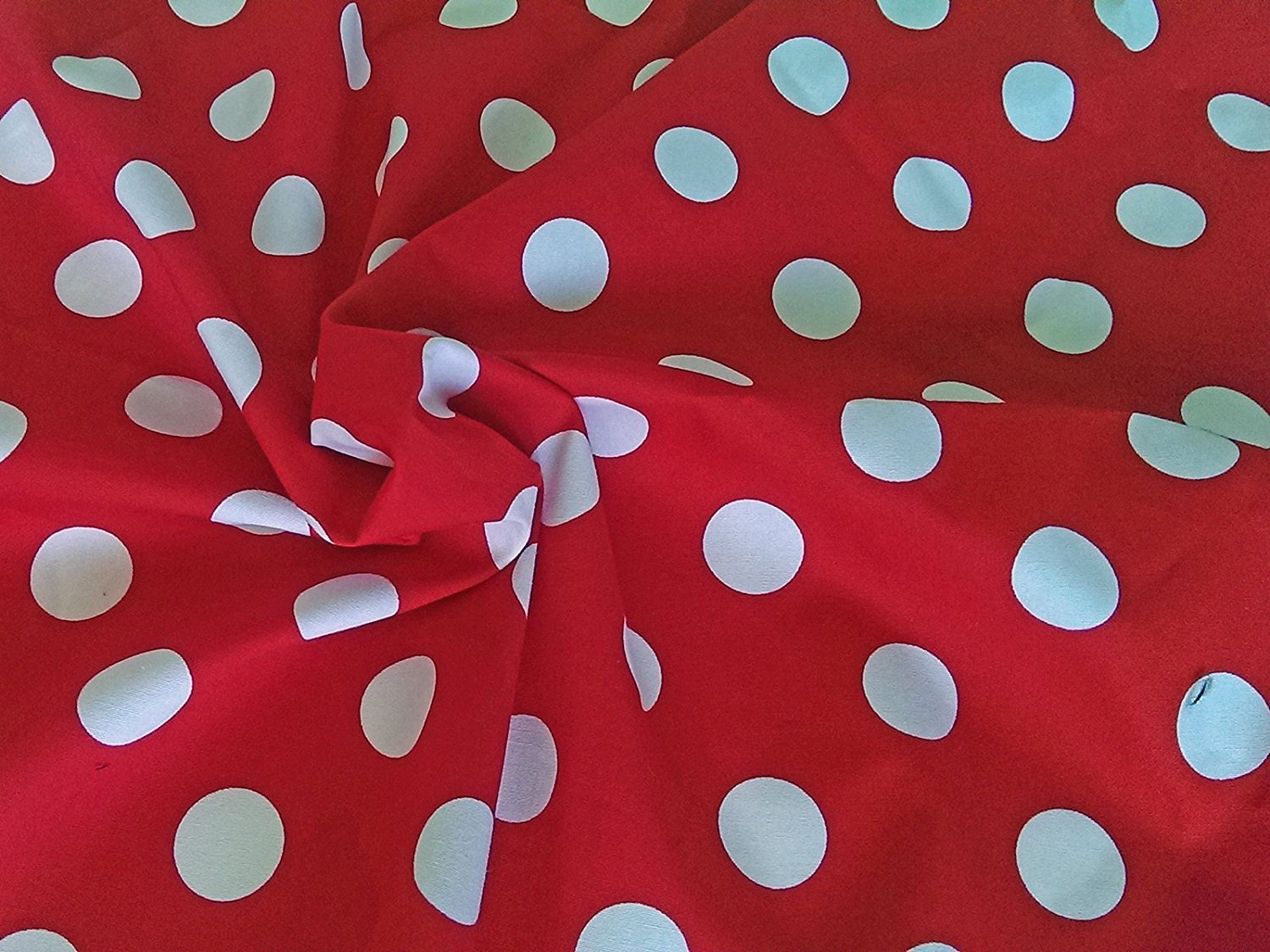 布人倶楽部（Fujin Club） Broad Polka-dot Print 日本製(Made in Japan) 42.5 inches (108 cm) Width (red, 59.1Inches)