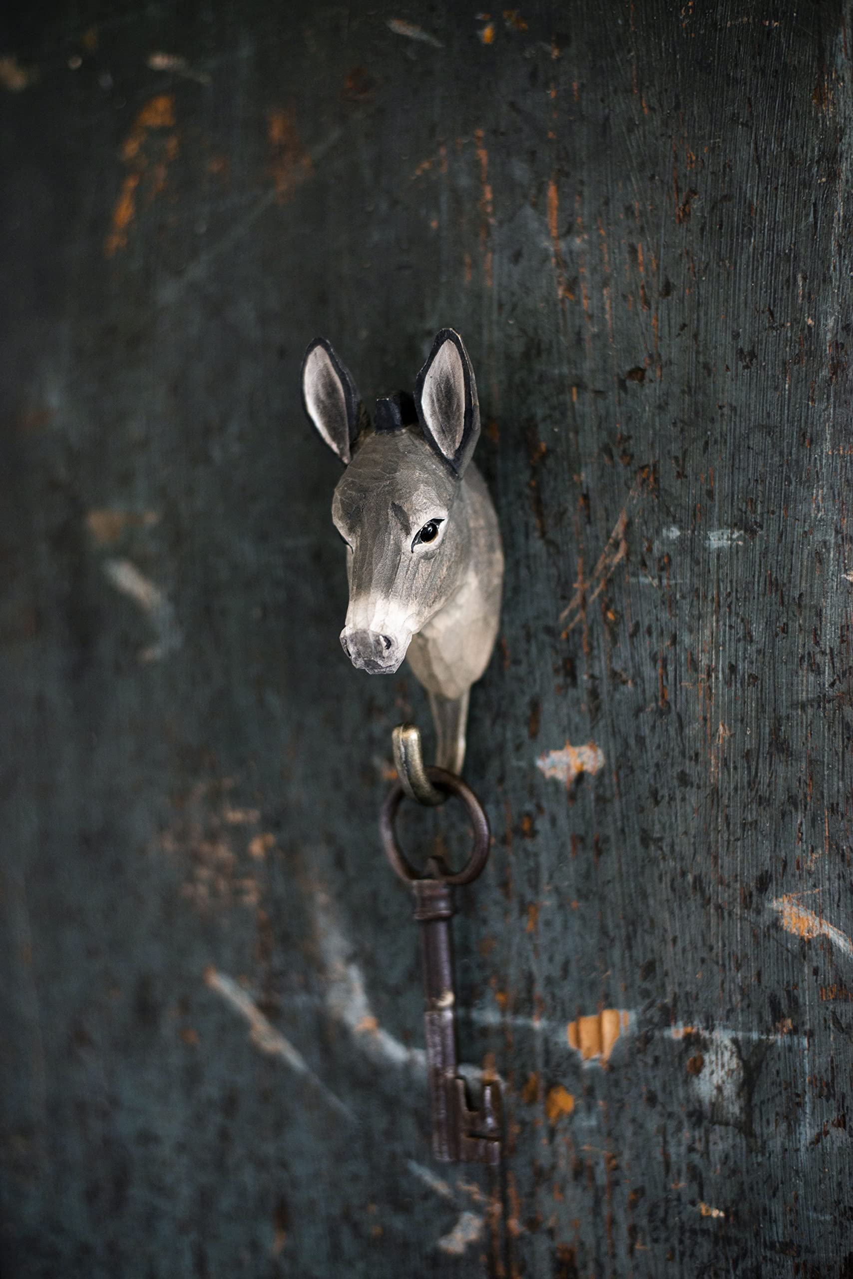 WILDLIFEGARDEN Hand-Carved Donkey Hook, Sturdy Wood Wall Hook with Artisanal Life-Like Figurine, Easy-to-Install, Designed in Sweden