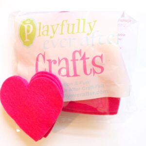 Playfully Ever After 3 Inch 28pc Felt Hearts (Pink)