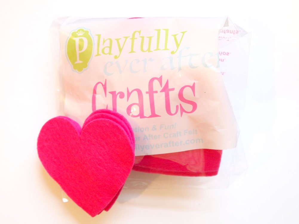 Playfully Ever After 3 Inch 28pc Felt Hearts (Pink)