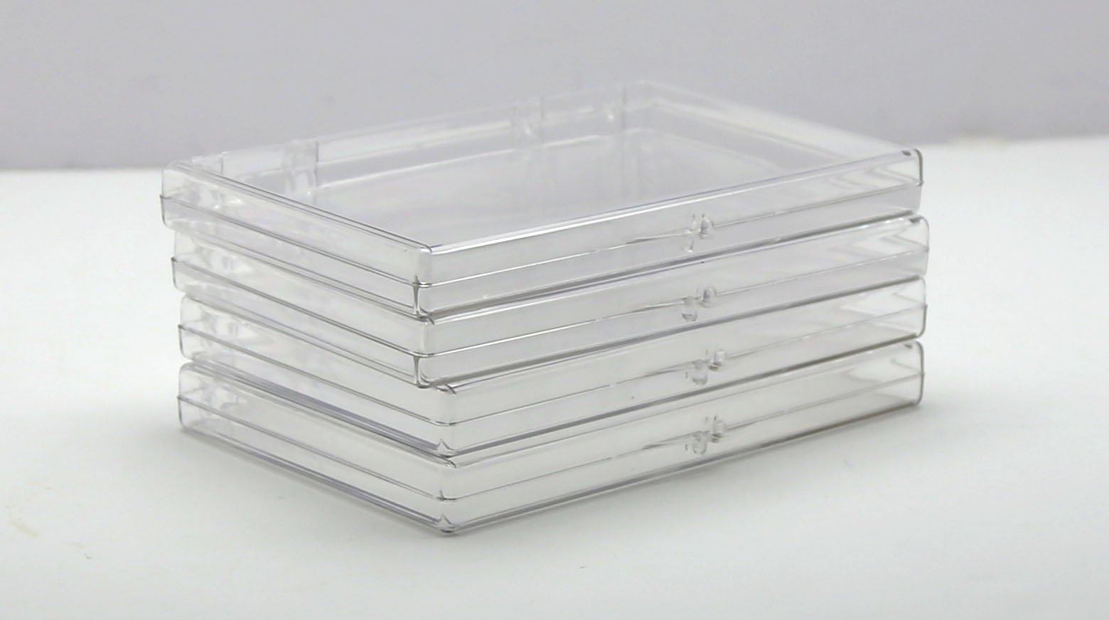 Clear Hinged Plastic Box 6" L x 4" W x 1/2" H - 4 Pieces Per Pack