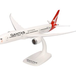 Herpa Snap-fit Airplane Model Boeing 787-9 Dreamliner Qantas on Scale of 1:200, Plastic Miniature with pedastal, Model Building, Collectors Edition