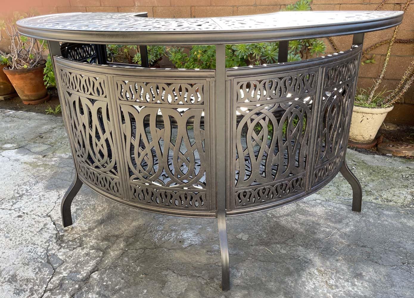 Cast Aluminum Outdoor Curved bar Table with Storage Patio Furniture Desert Bronze.