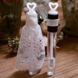 Big Mo's Toys 40 Pack Mini Heart Bubble Wands – Great Wand Bubbles Party Favors for Weddings and Anniversaries