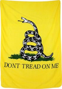 infinity republic - don't tread on me gadsden snake soft fleece throw blanket - 50x60 perfect for living rooms, bedrooms, kids' rooms, outdoors!