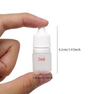 Honbay 30PCS 2ML Plastic Empty Squeezable Dropper Bottles Portable Eye Drop Bottle Containers Eye Liquid Dropper Bottle with Screw Cap and Plug