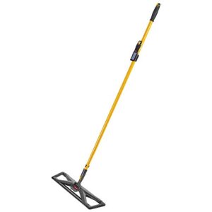 rubbermaid commercial products maximizer-dust mop pad and ez access scraper, 24in