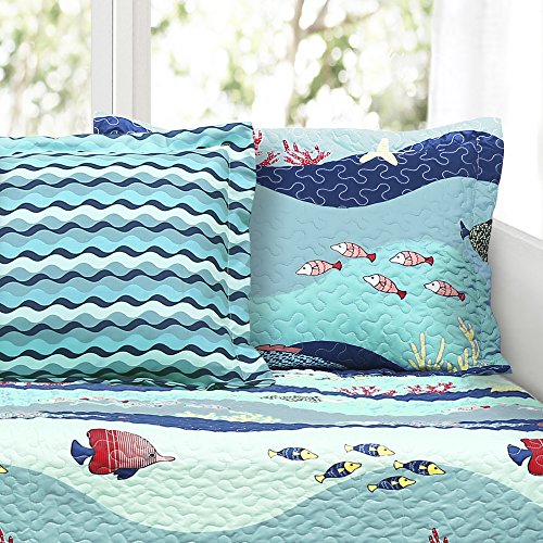 Lush Decor Sea Life Stripe 6 Piece Daybed Cover | Ocean Beach Fish Bedding Set Includes Bed Skirt, Pillow Shams and Cases 75" X 39", Blue