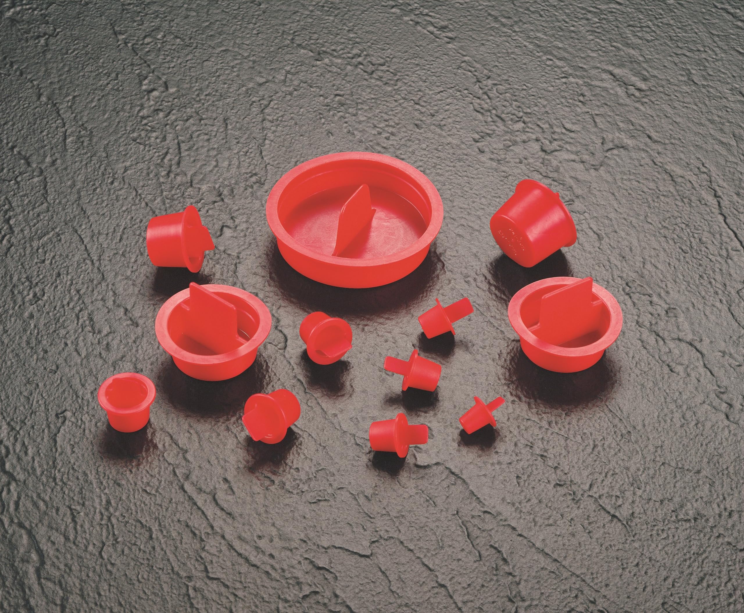 Caplugs CPT-2X CPT Series – Plastic Center Pull-Tab Tapered Plug, 1000 Pack, Red LD-PE, Flange OD 0.56" x Plug ID 0.397" Hole Protection, Leak Prevention, Masking, Powder Coating (QCPT2XQ1)