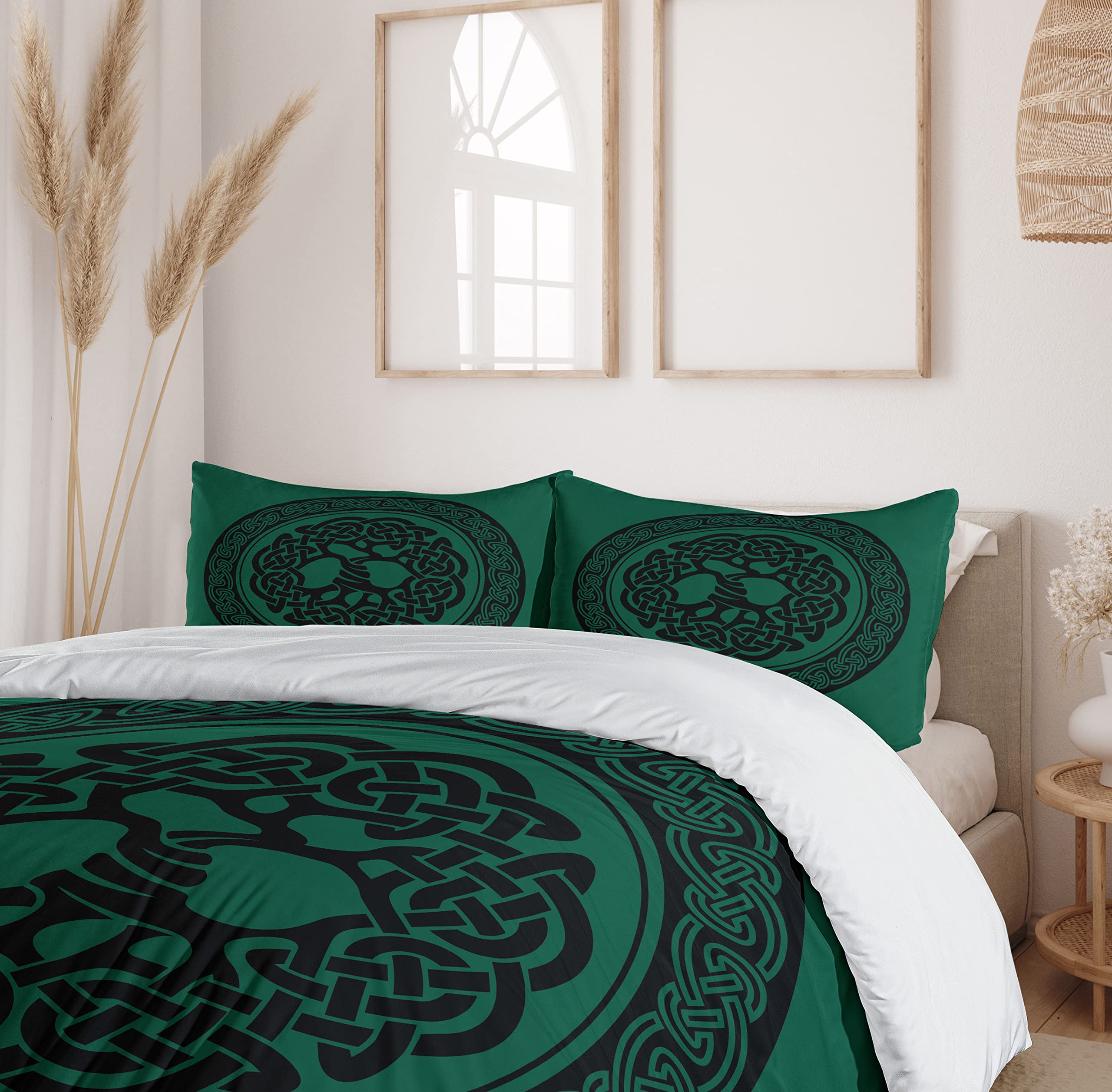 Ambesonne Celtic Duvet Cover Set, Monochrome Tree of Life Illustration Timeless European Motif, Decorative 3 Piece Bedding Set with 2 Pillow Shams, King Size, Forest Green Black