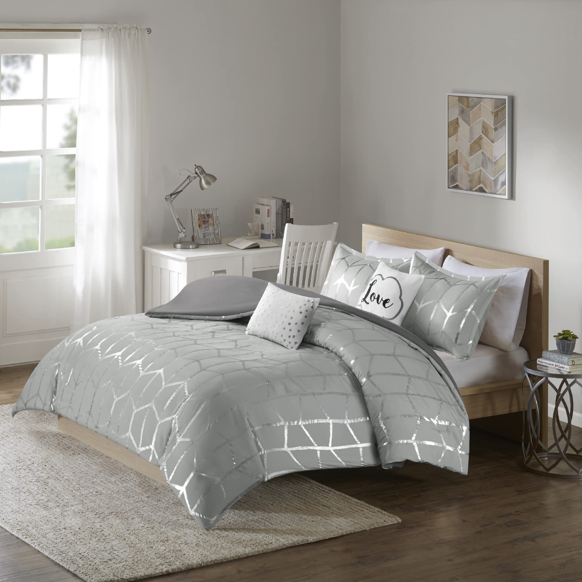 Intelligent Design Raina Duvet Set Metallic Print Geometric Style Embroidered Toss Pillows Modern Trendy All Season Comforter Cover Bedding-Set with Matching Sham, Full/Queen, Grey/Silver 5 Piece