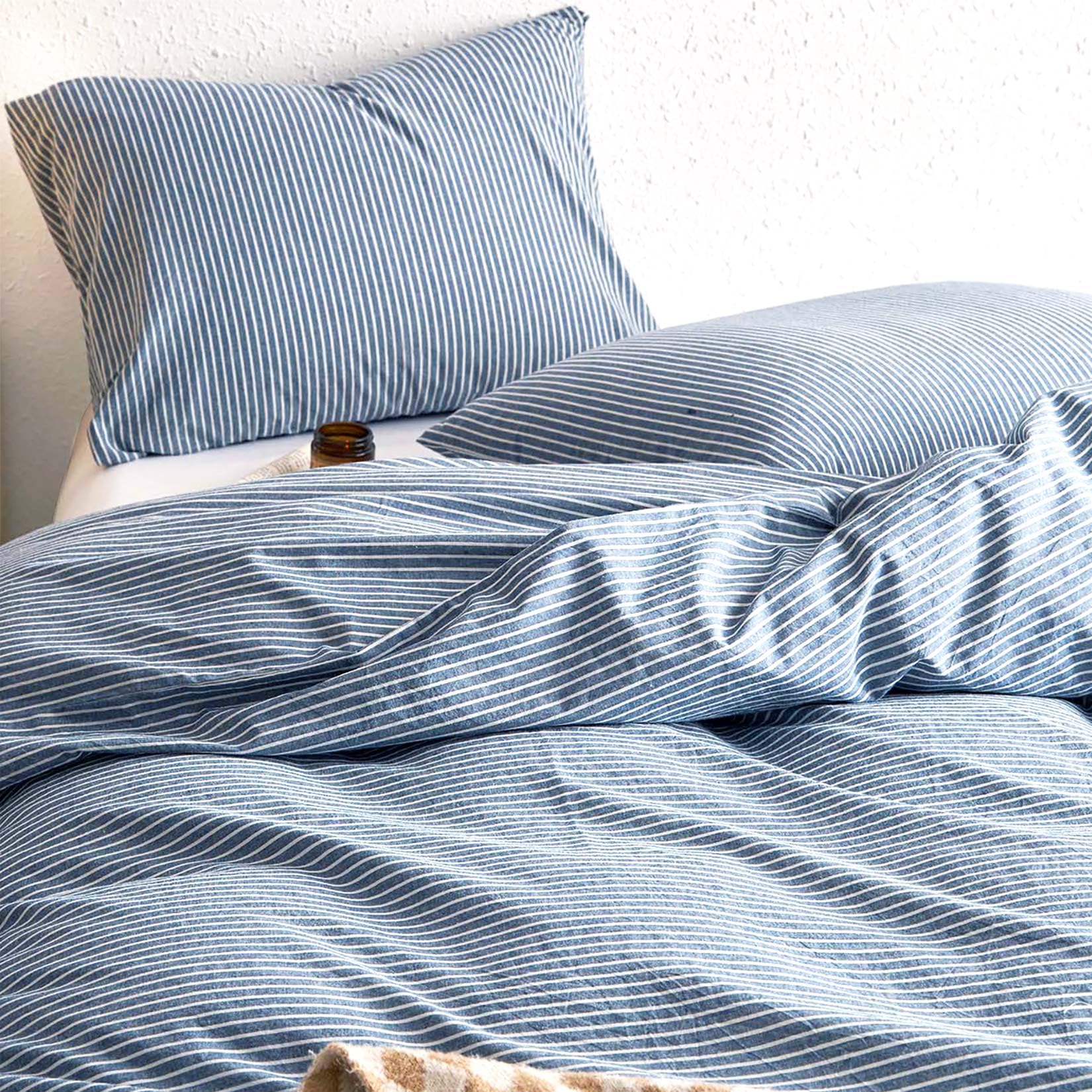 Wake In Cloud - Striped Cotton Duvet Cover Set, 100% Washed Cotton Textured Percale Bedding Set, Ticking Stripe Pinstripe Farmhouse, 3 Pieces, Denim Blue, Queen Size