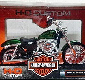 Maisto Harley-finished product model part number 32335 1/12 scale Harley Davidson 2013 XL1200V Seventy Two (Green)