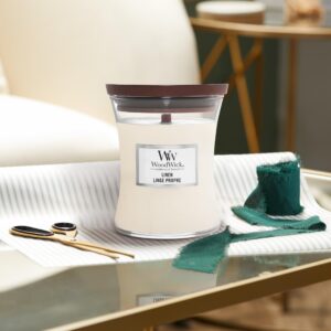 WoodWick Medium Hourglass Candle, Currant - Premium Soy Blend Wax, Pluswick Innovation Wood Wick, Made in USA