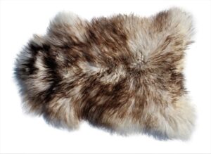 home collezione by salvani genuine icelandic sheepskin rug throw (shade of brown - curly pile) 24"x36"