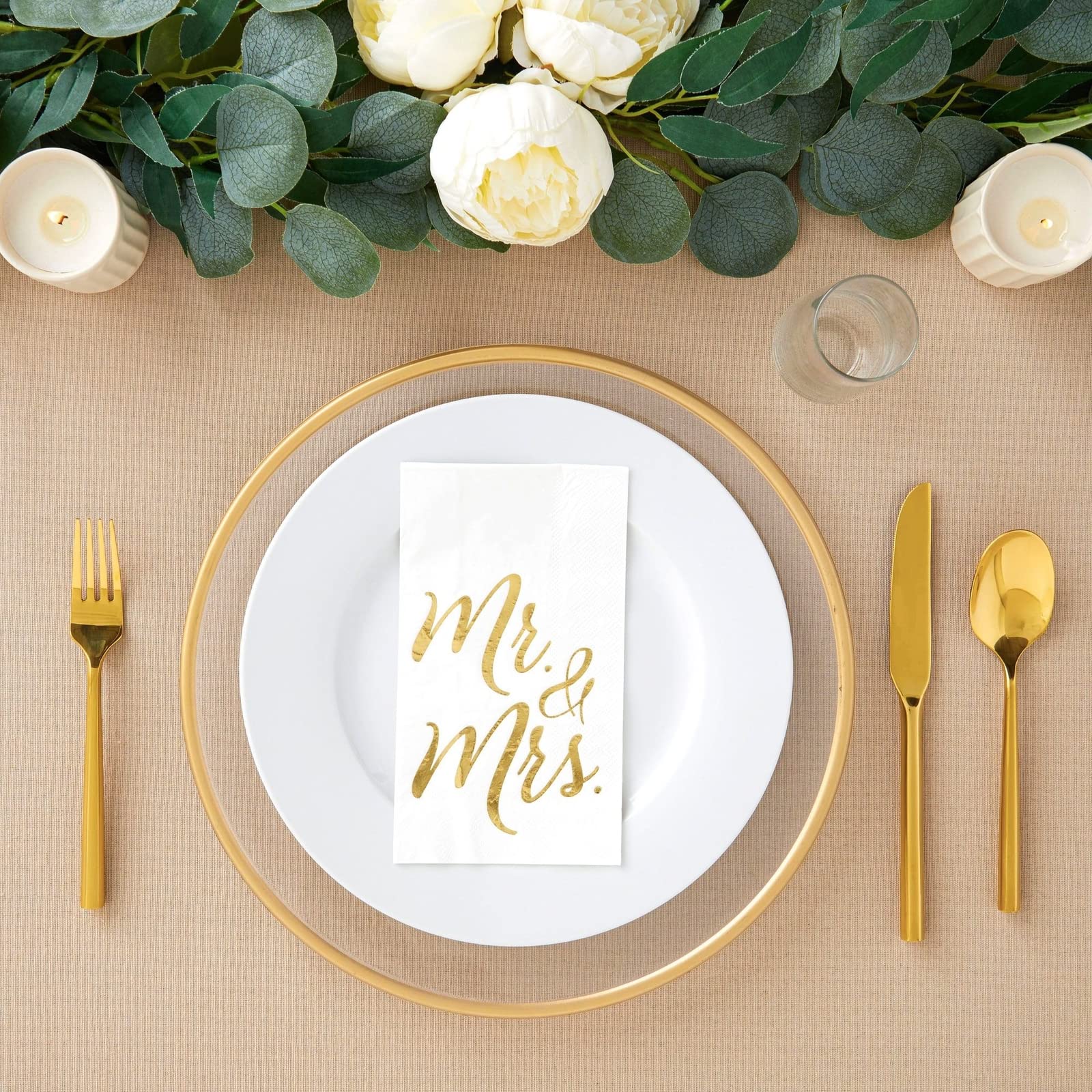 Juvale 50-Pack Mr and Mrs Napkins, Disposable Wedding Dinner Napkins for Reception, Rehearsal Dinner, Bridal Shower, Engagement Party (Gold Foil and White, 3-Ply, 4x8 in)