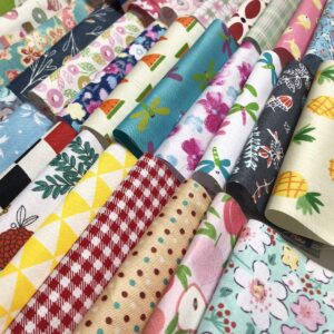 levylisa 200 PCS(10.2cmx10.2cm) 100% Precut Cotton Fabric Bundles, DIY Sewing Quarters Bundle, Cotton Quarter Fabric Bundle, Precut Fabric, Quilting Fabric Bundles, Precut Quilt Kit, Vintage Sheet