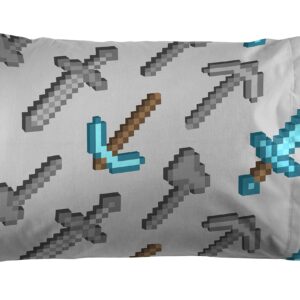 Jay Franco Minecraft Isometric Characters Full Sheet Set - Super Soft and Cozy Kid’s Bedding Features - Fade Resistant Polyester Microfiber Sheets (Official Minecraft Product)