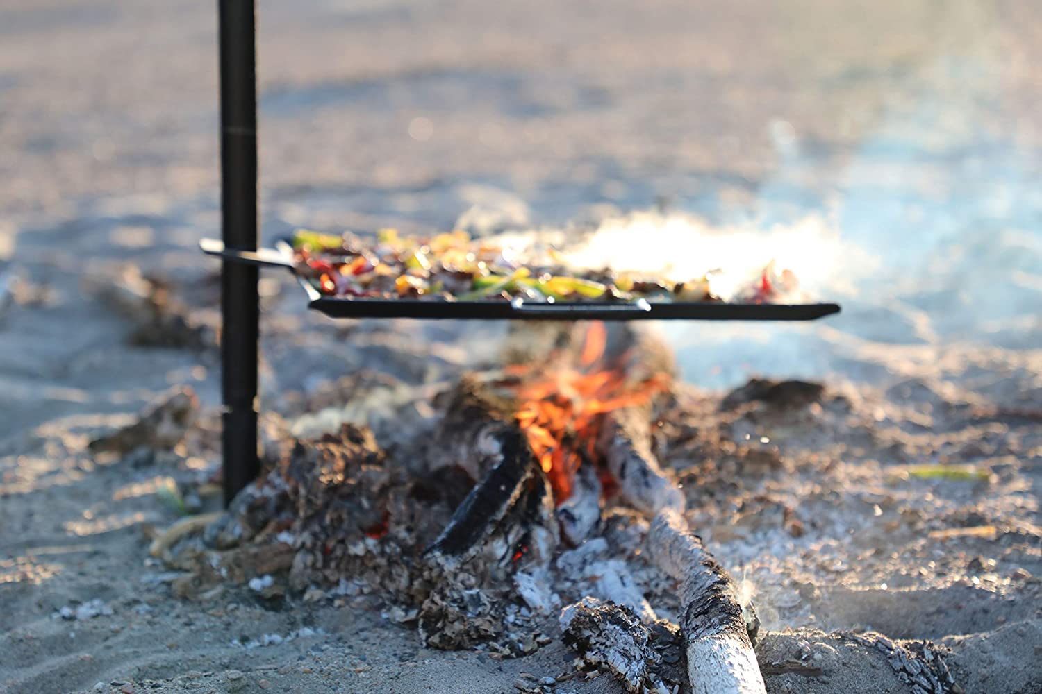 GameMaker Gravity Skillet & Pole | Open Fire Camping Griddle/Skillet Black | Skillet dimensions: 18.625” x 15.625”