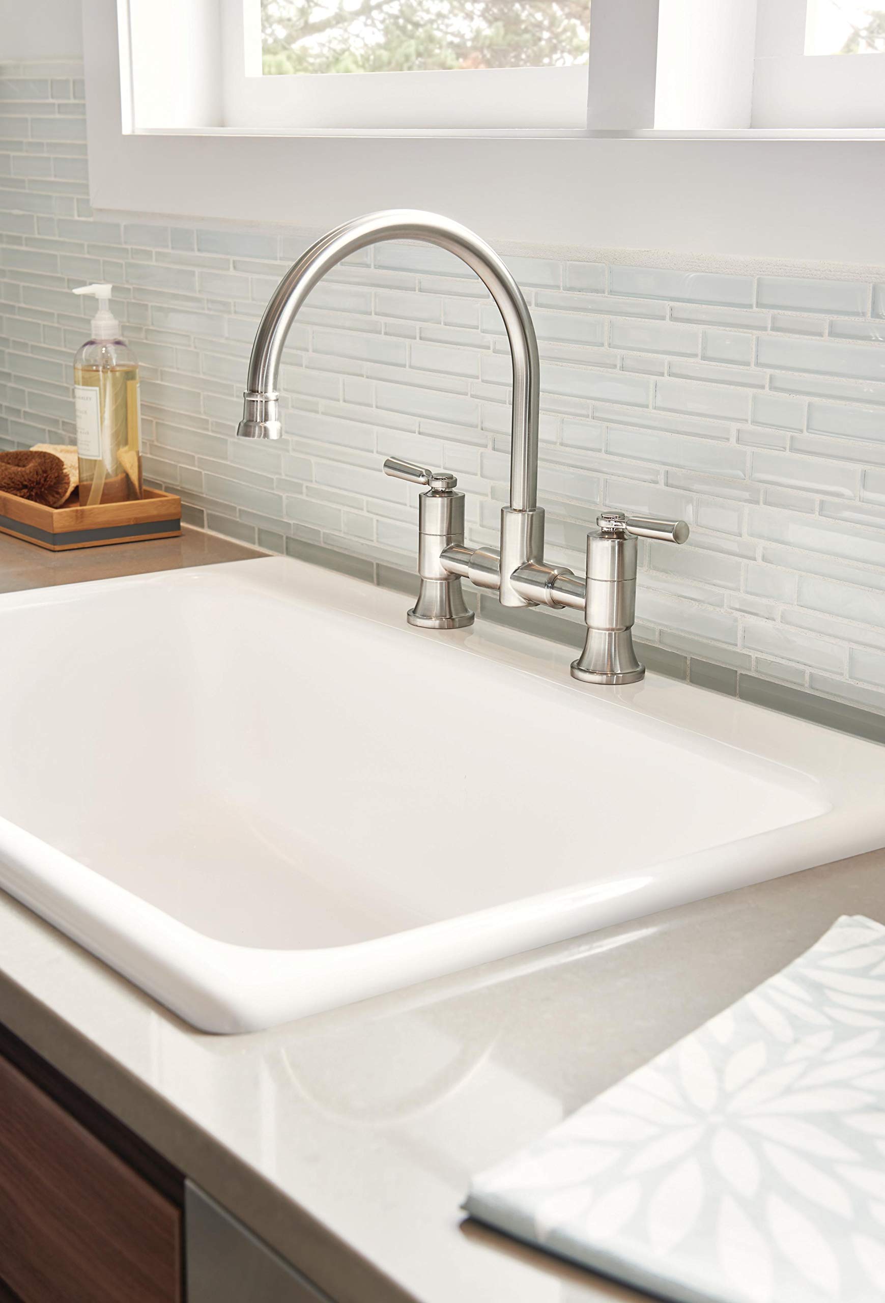 Peerless Delta Faucet P2923LF-SS Westchester Bridge Kitchen Faucet Two Handle, Stainless