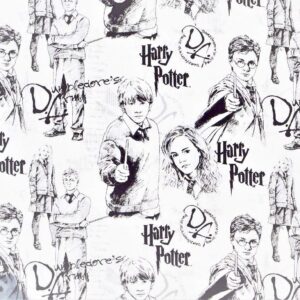 1 Yard - Harry Potter"The Mystery of Magic" in Black on White Cotton Fabric - Officially Licensed (Great for Quilting, Sewing, Craft Projects, Throw Blankets & More) 1 Yard X 44"