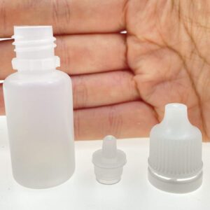 50PCS Empty Refillable Squeezable Plastic Dropper Bottle Eye Liquid Dropper Container Jar Vial Holder with Screw Caps and Plugs for Cosmetic Essential Oil Reagent Lab Drops 15ml/0.5oz