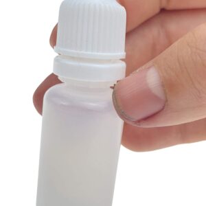 50PCS Empty Refillable Squeezable Plastic Dropper Bottle Eye Liquid Dropper Container Jar Vial Holder with Screw Caps and Plugs for Cosmetic Essential Oil Reagent Lab Drops 15ml/0.5oz