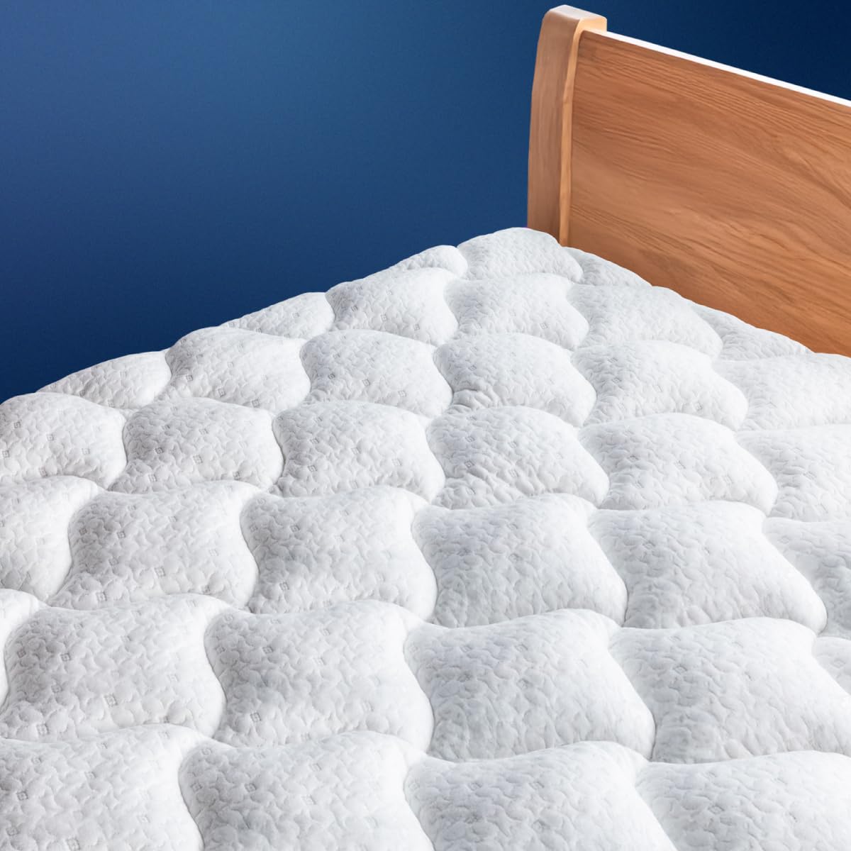 ViscoSoft Queen Fiberfill Pillow Top Mattress Topper Pad - Soft Overstuffed Premium Support - Quilted Temperature Smart Viscose from Bamboo - Deep 18" Pocket for Secured Fit