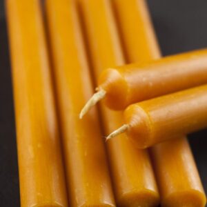 BRUBAKER 10% Beeswax Tree Candles - Pack of 20 - Honey Colored - 3¾ x ½ Inch (9.5 x 1.27cm) - Made in Europe - Pyramids, Carousels & Chimes