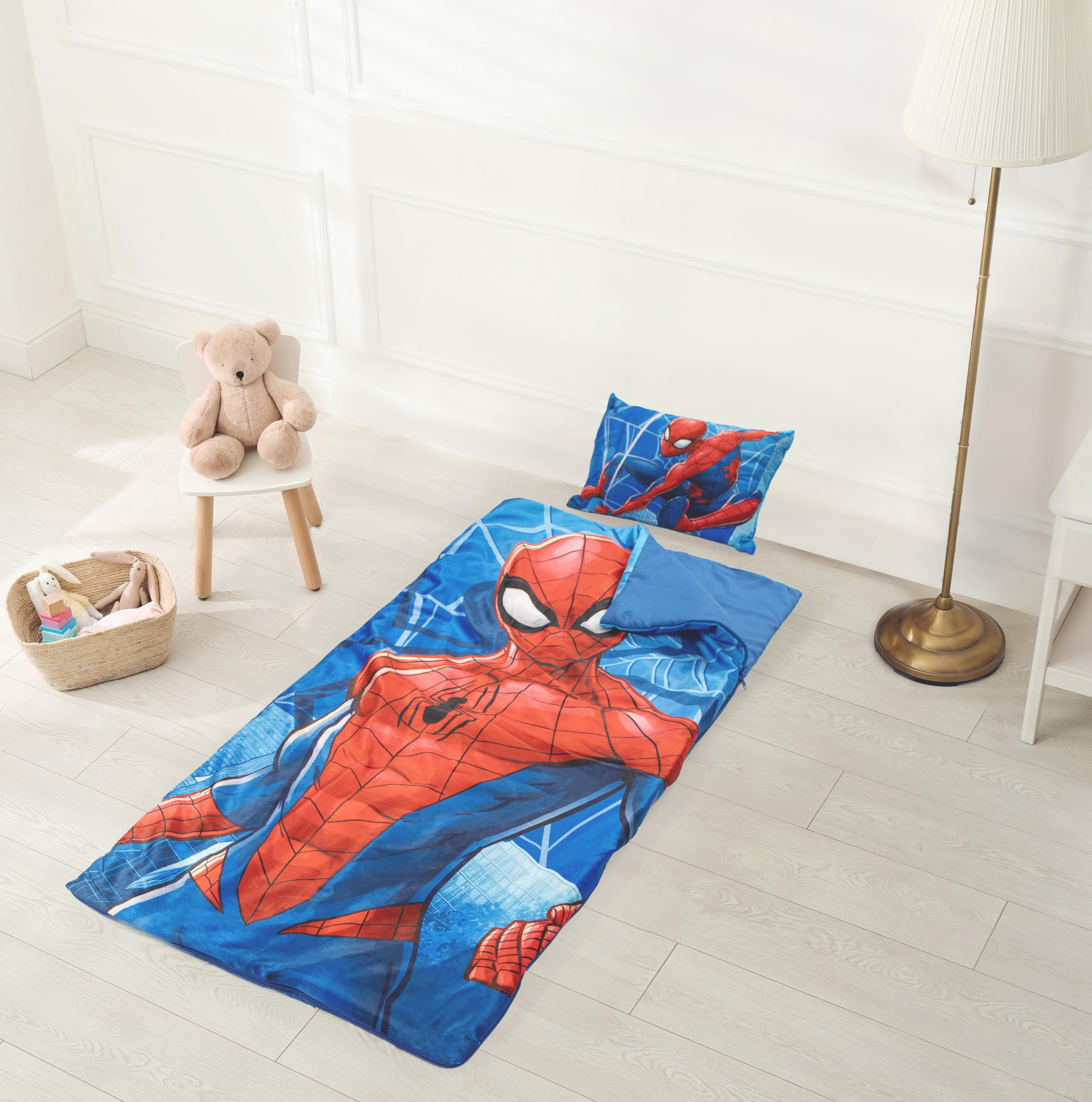 Jay Franco Marvel Spiderman 3 Piece Sleepover Set - Cozy & Warm Kids Slumber Bag with Pillow & Eye Mask (Official Marvel Product)