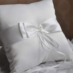 Little World Ring Pillow Pearls, Decor Bridal Wedding Ivory Ring Bearer Pillow, 7.8 Inch x 7.8 Inch (White)