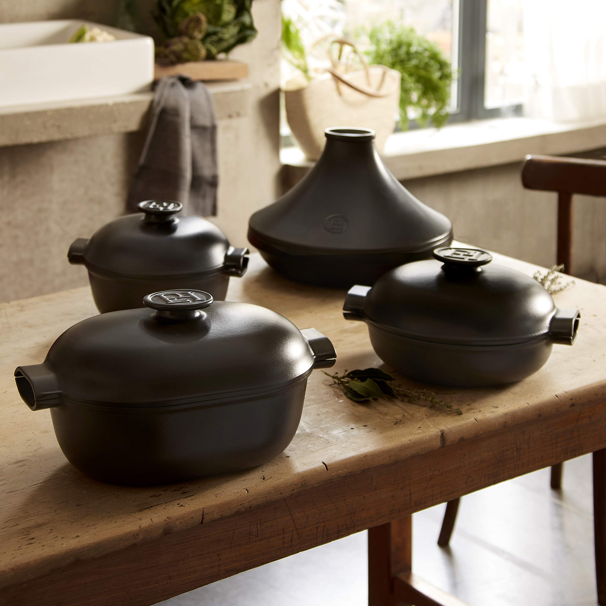 Emile Henry Delight Tagine Lid/Slate Base, Black