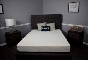 american mattress company 6" graphite infused memory foam-sleeps cooler-100% made in the usa-medium firm (queen)