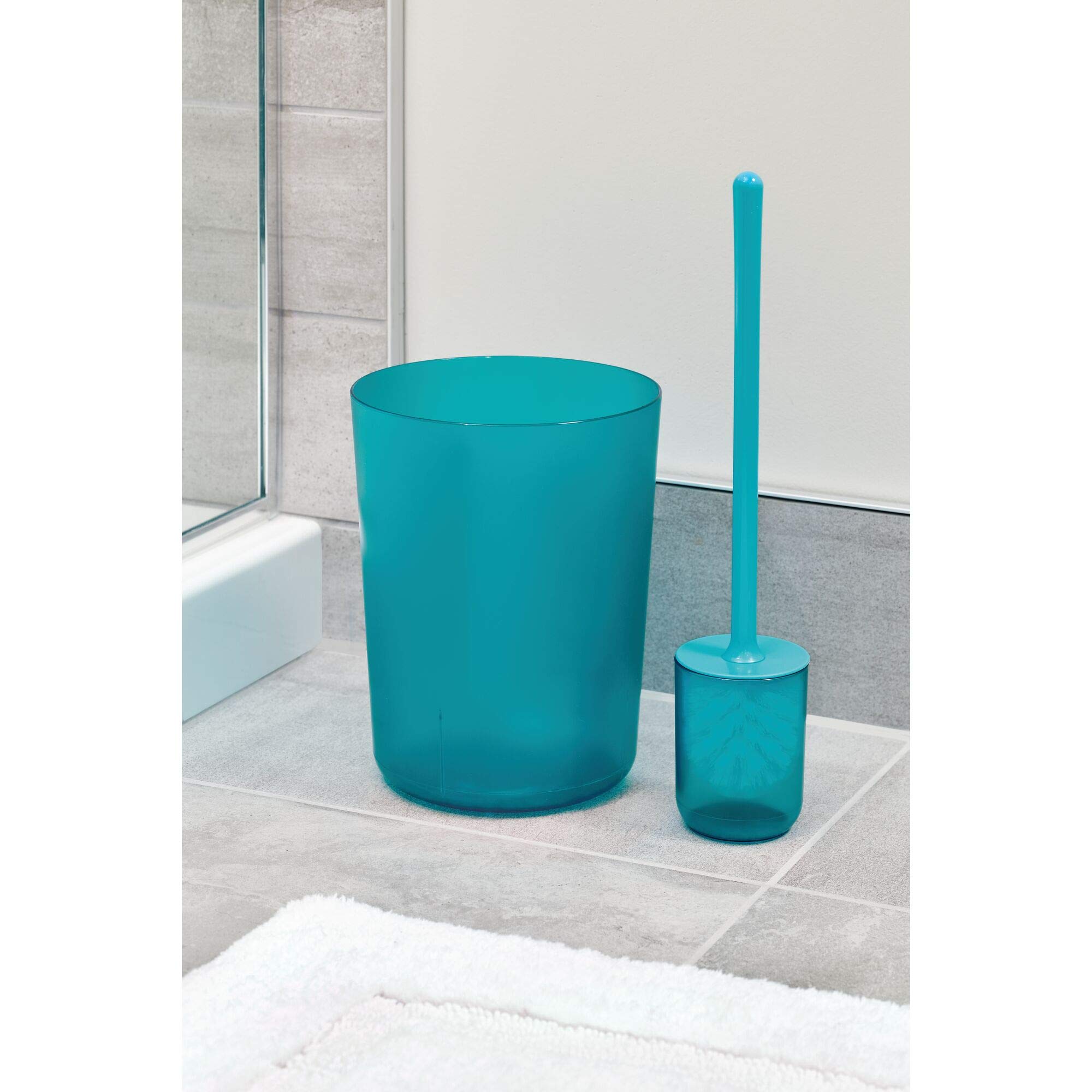 iDesign Finn Round Plastic Trash, Compact Waste Basket Garbage Can for Bathroom, Bedroom, Home Office, Dorm, College, Teal