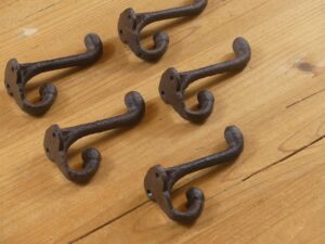 midwest craft house 5 rustic coat hooks cast iron acorn 3 1/4" long hat wall school towel