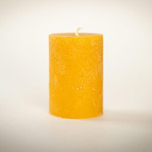 BeeTheLight Beeswax Pillar Candle - 100% Pure Bees Wax - Choose Your Size and Color - 24 Hour Burn Time - 2x3 - Unscented - Natural Light Honey Scent (Natural Yellow, Small)