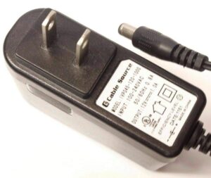 cable source power source; input- 100-240vac 50/60hz0.8a. output 12v. model ivp045-120-1000