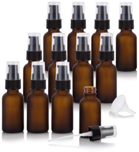 juvitus 1 oz / 30 ml frosted amber glass boston round bottle with black treatment pump (12 pack) + funnel