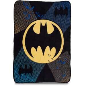 Franco Kids Bedding Super Soft Micro Raschel Throw, 46 in x 60 in, Batman