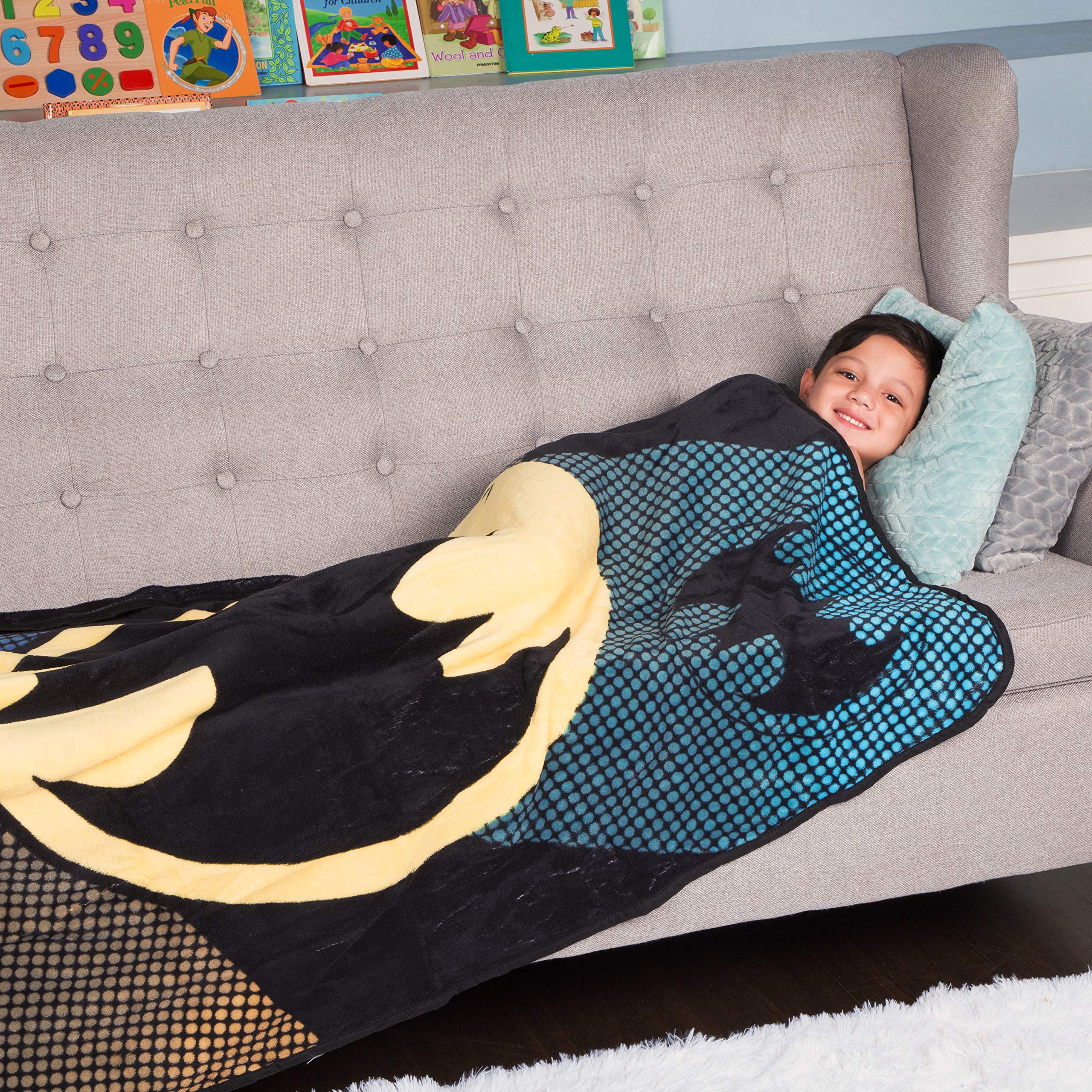 Franco Kids Bedding Super Soft Micro Raschel Throw, 46 in x 60 in, Batman