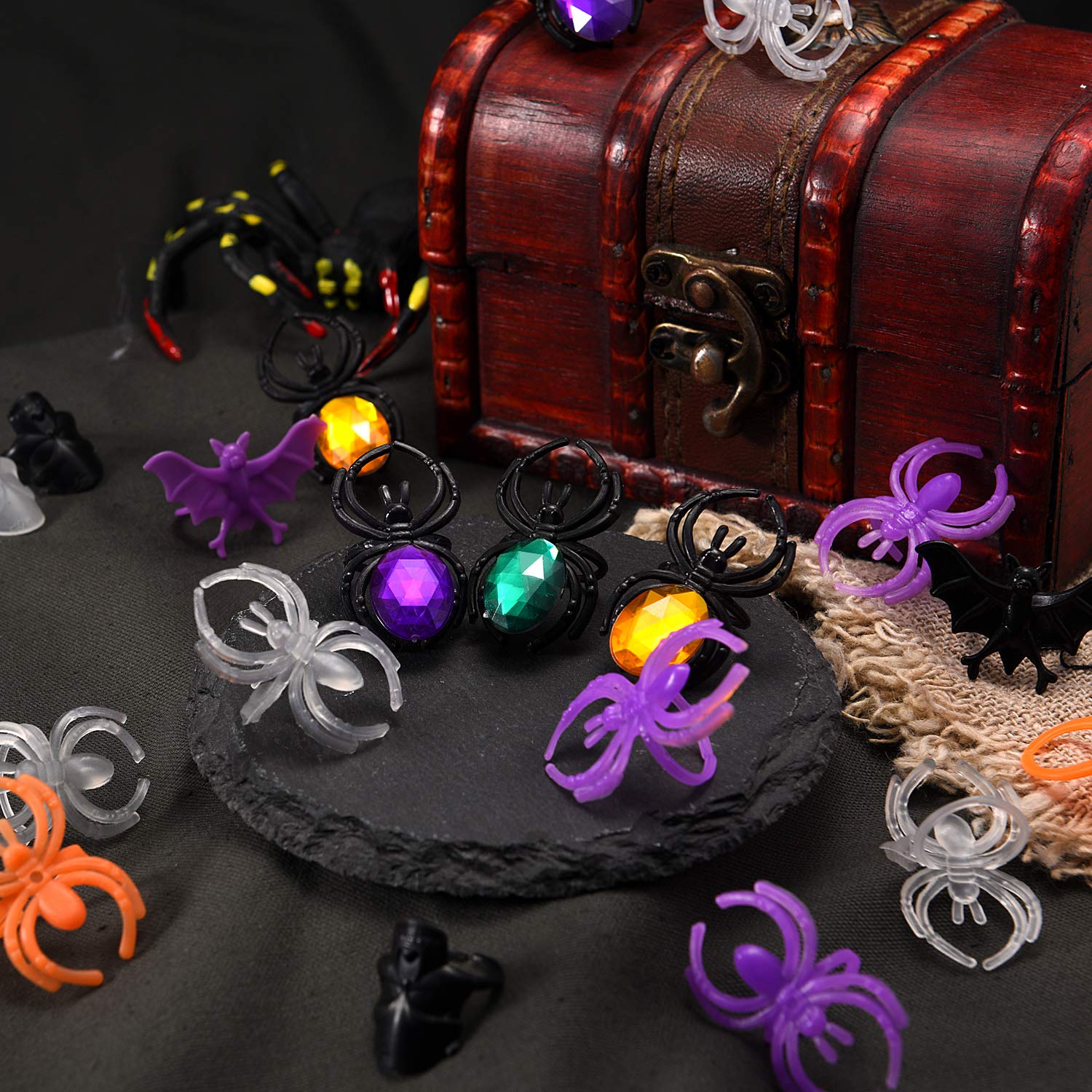 Boao 150 Pieces Halloween Spider Ring Skull Bat Ring Spider Party Favors Fake Plastic Jumping Spider Ring for Halloween Decoration