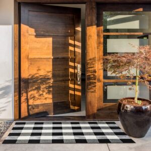 NANTA Cotton Buffalo Plaid Rug 27.5 x 43 Inches Washable Black and White Buffalo Check Rug for Layered Door Mat Indoor Outdoor