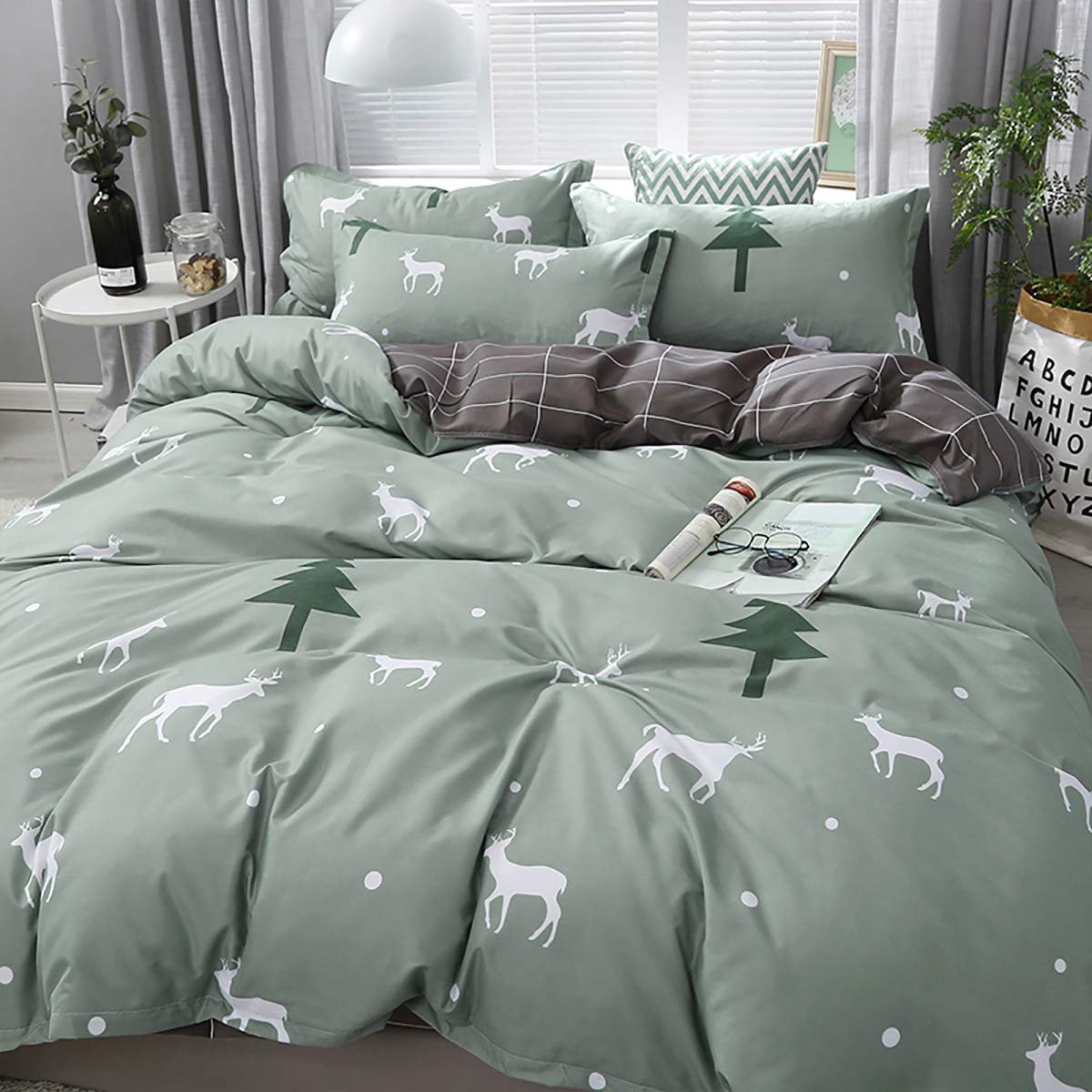 Omelas Kids Sage Green Duvet Cover Set Queen Size Christmas Cartoon Animal Elk Deer Tree Printed Bedding with Black Rectangle Plaid 3 Pieces Soft Microfiber Comforter Cover for Girls Boys (SLXL,Q)